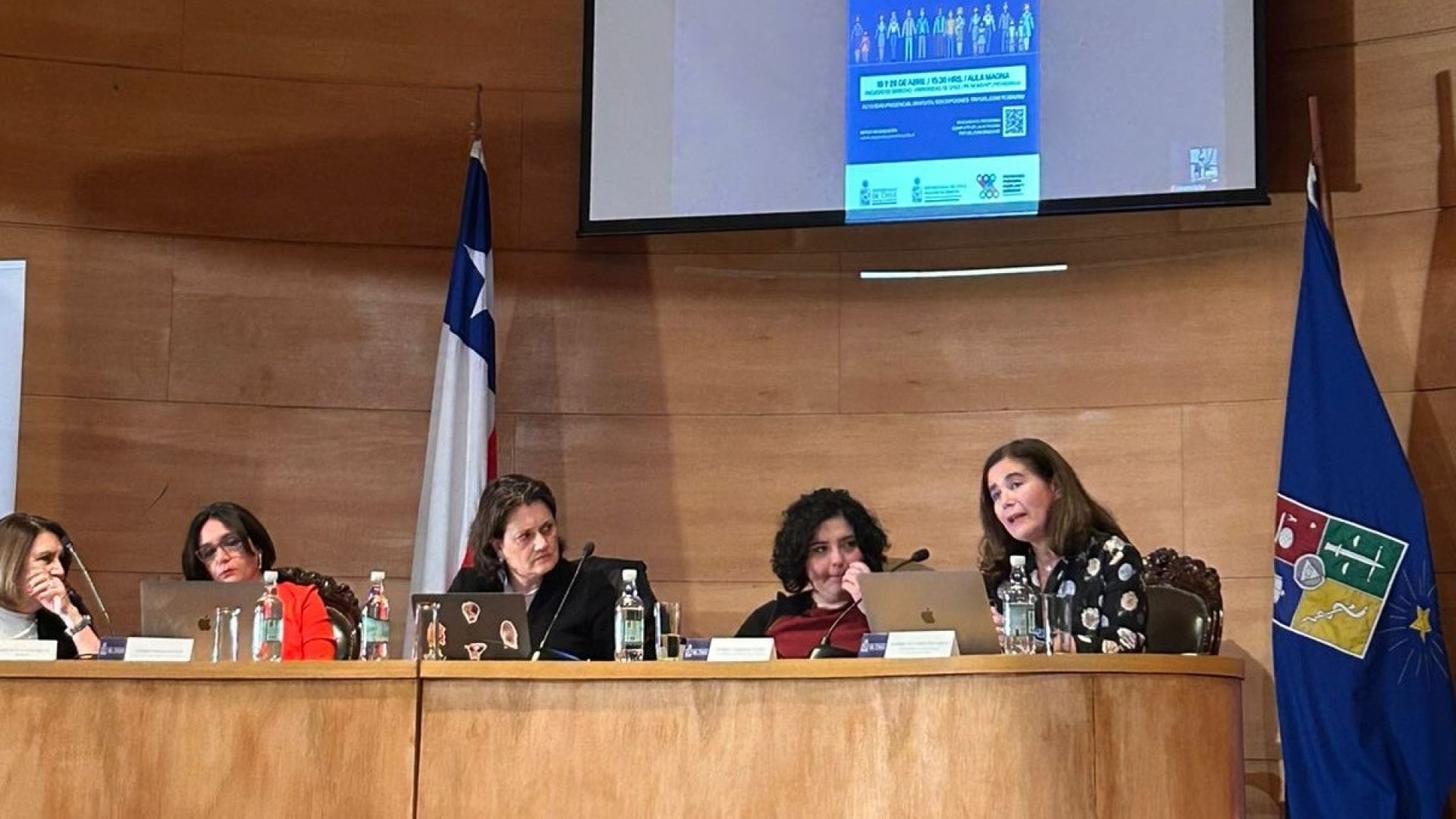 Universidad de Valparaíso - Profesora de la UV expone en Congreso Internacional de Derecho de ...